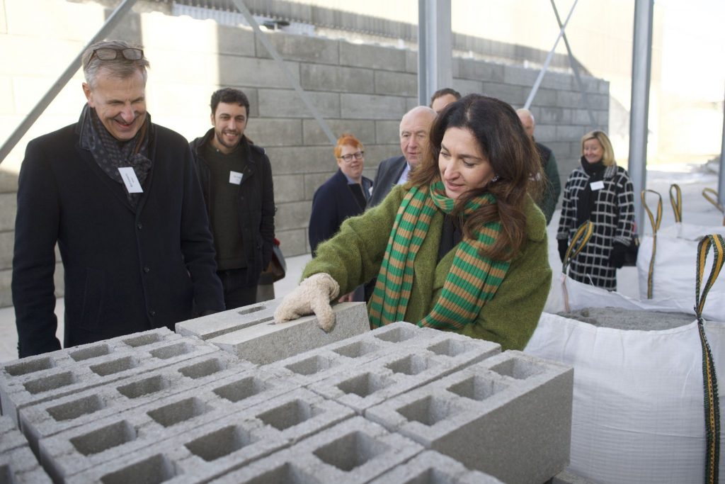 Carbstone - circular building blocks without cement